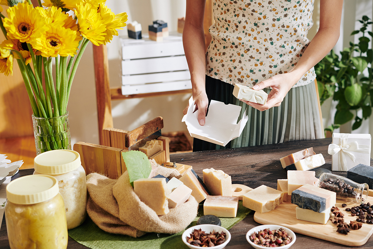 Selling Your Handmade Soaps: Style & Marketing Tips – Videos – Mother ...